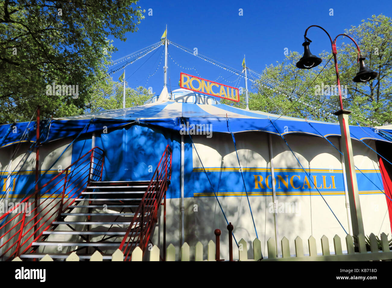 Circusarena hi-res stock photography and images - Alamy