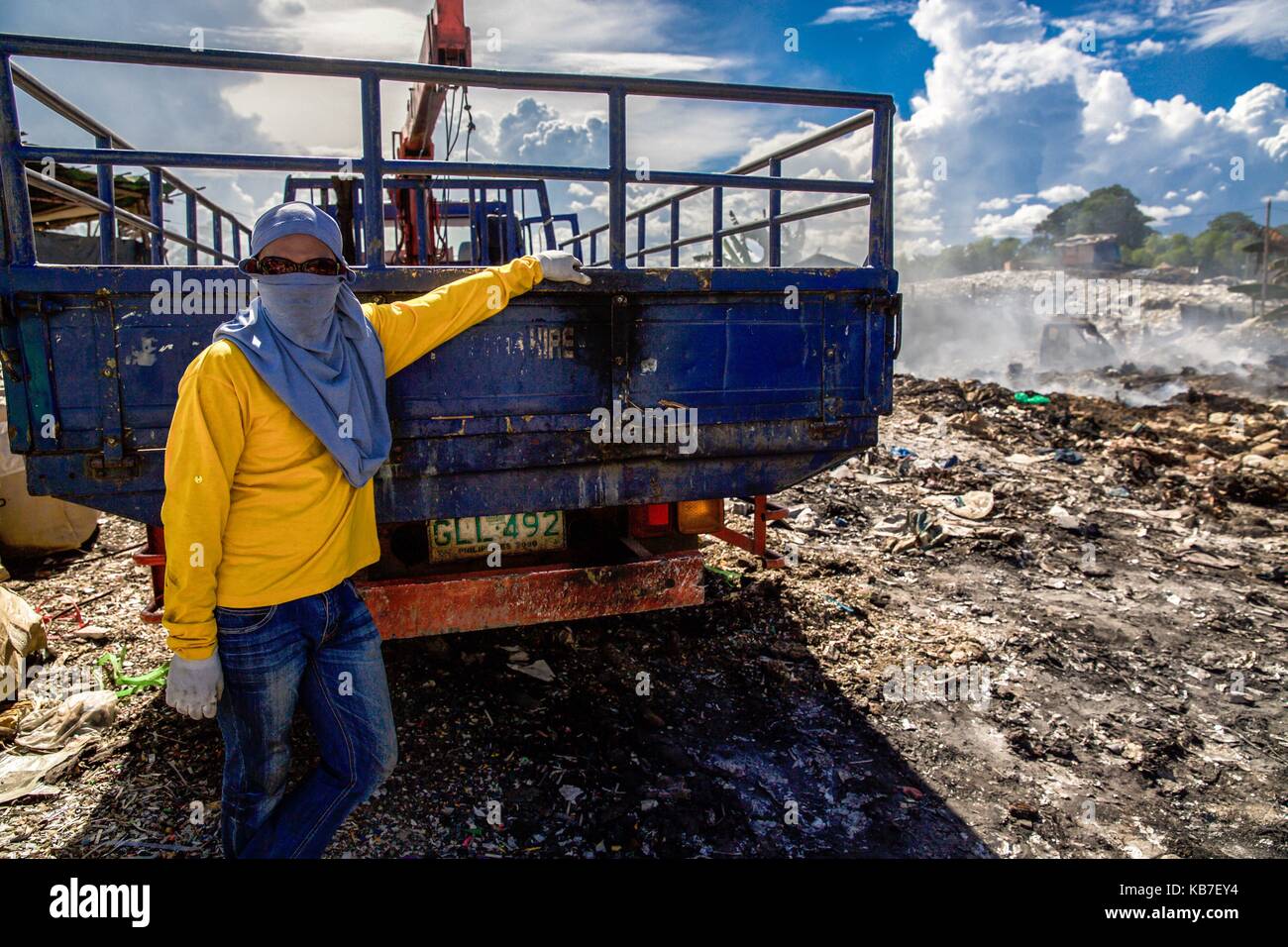 Cebu city slum hi-res stock photography and images - Alamy