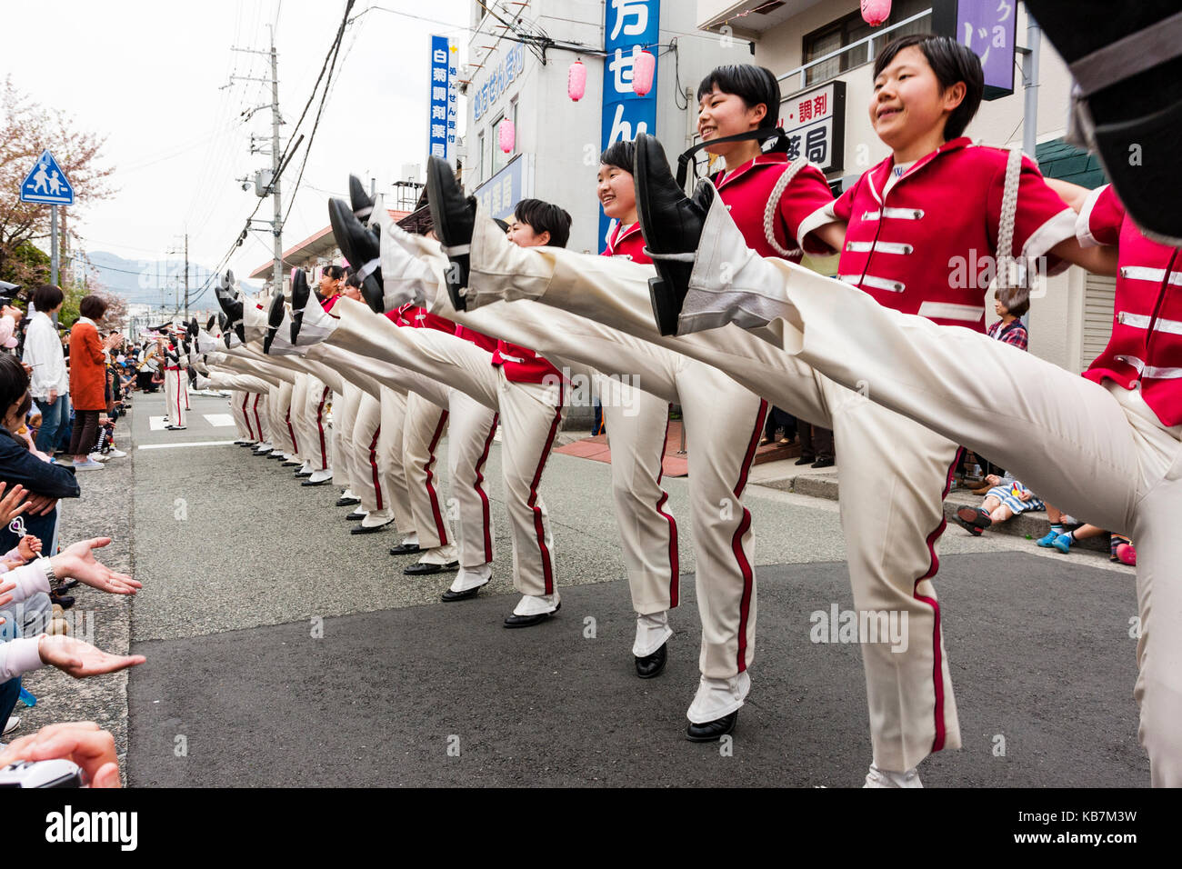 Line dancing hi-res stock photography and images - Alamy
