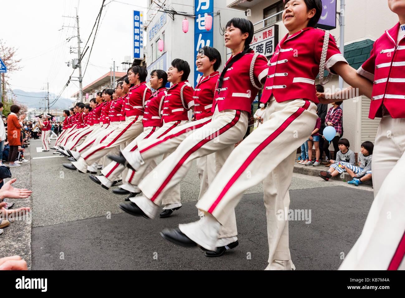 Line dancing hi-res stock photography and images - Alamy