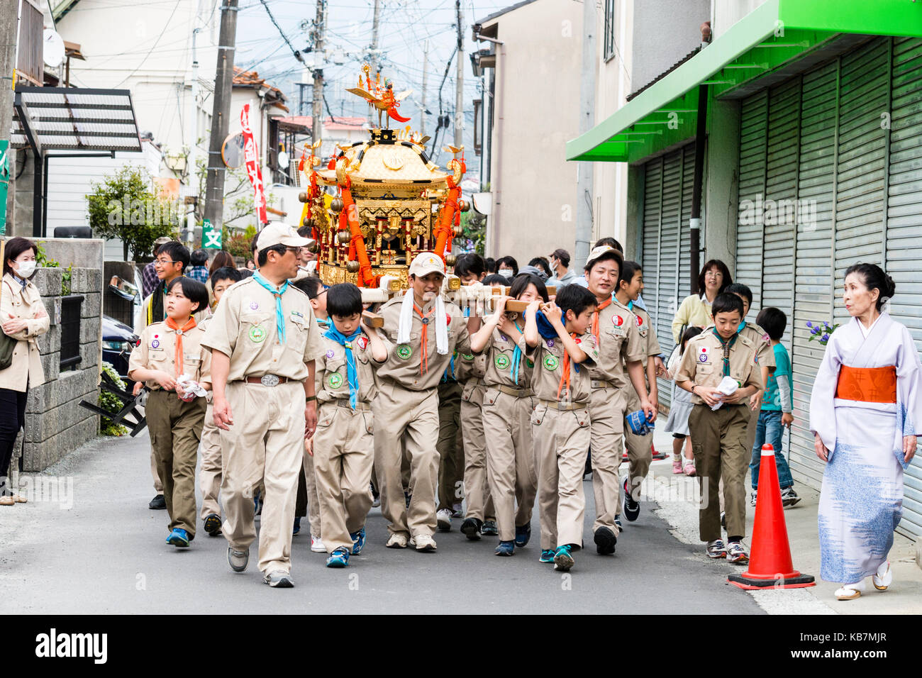 Japanese boy scouts hi-res stock photography and images - Alamy