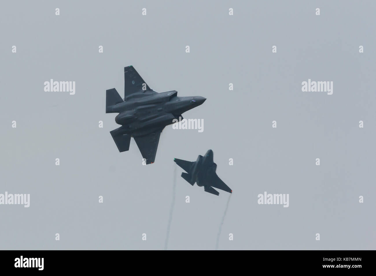 Stealth airplane hi-res stock photography and images - Alamy