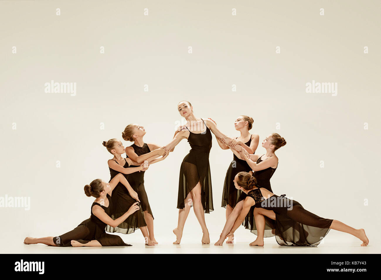 The group of modern ballet dancers Stock Photo - Alamy