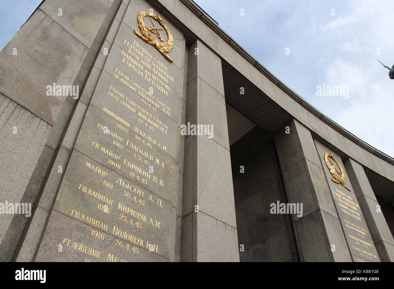 Russian memorial (Sowjetisches Ehrenmal) in Berlin (Germany Stock Photo ...
