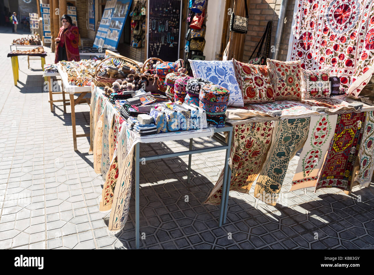 Uzbek souvenirs textile uzbekistan hi-res stock photography and images ...