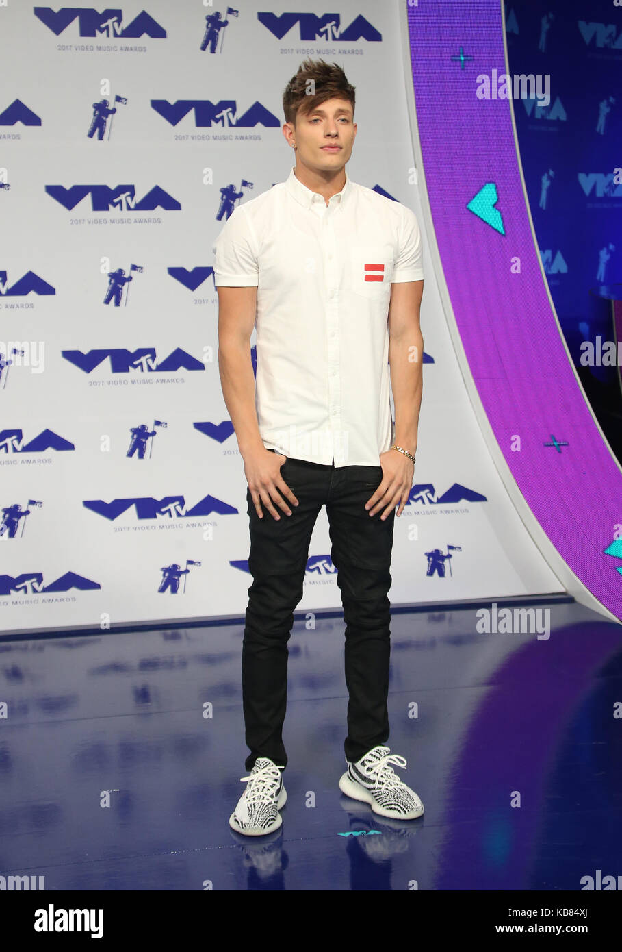 Matt rife hi-res stock photography and images - Alamy