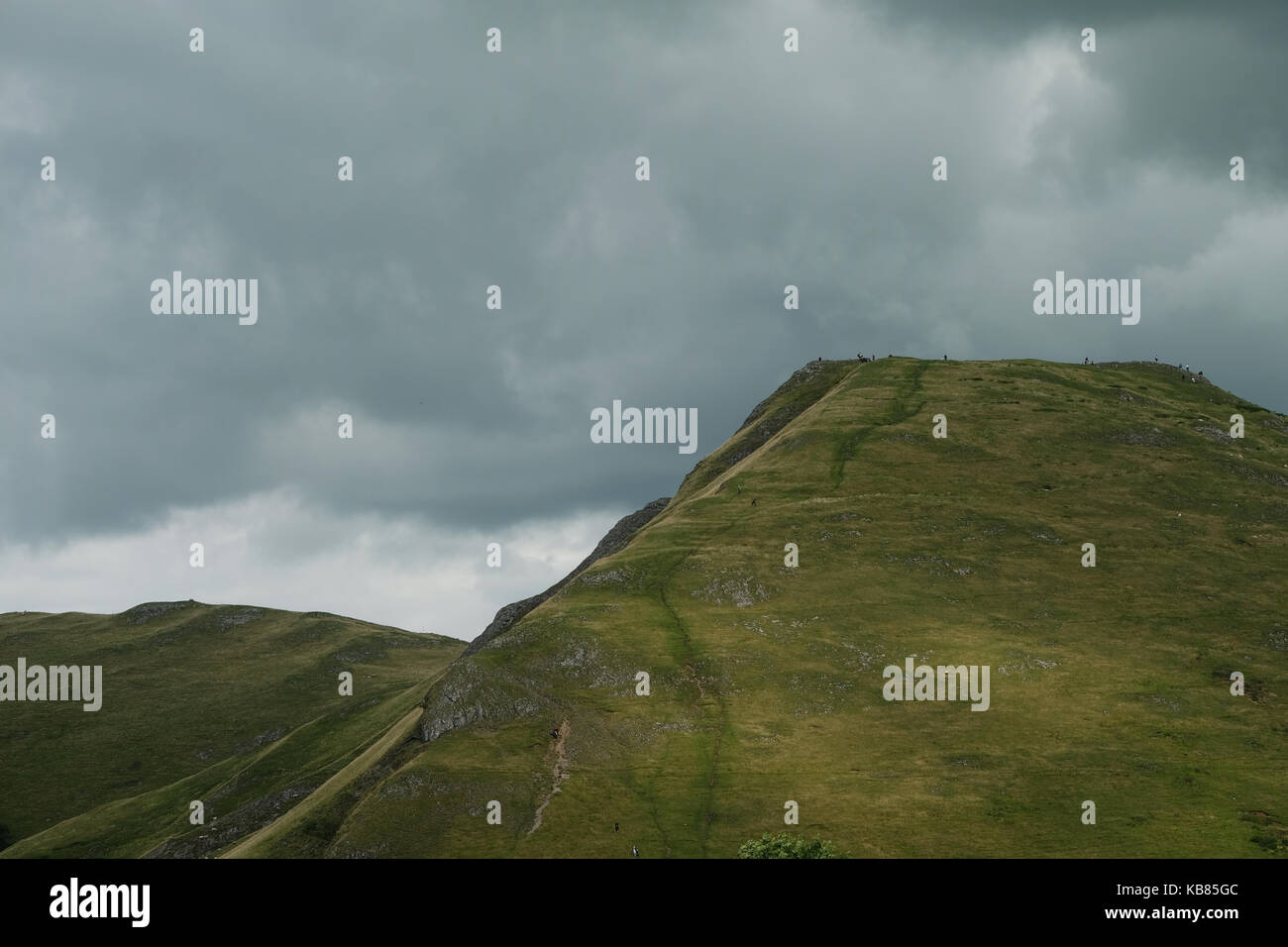 View of Thorpe Cloud with people on top, Ilam, Dovedale, Derbyshire on ...