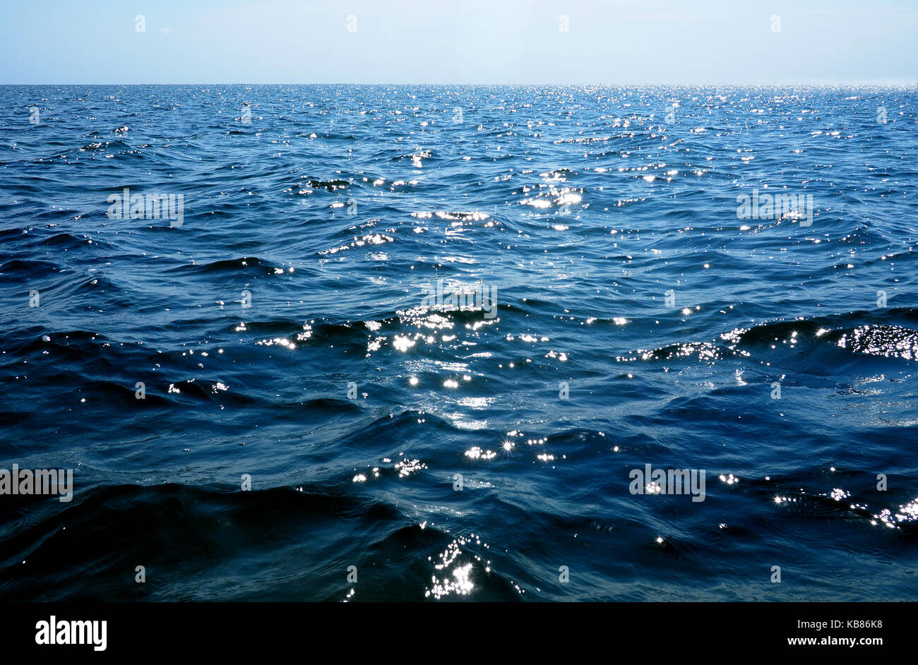 Blue ocean stretching to infinity Stock Photo - Alamy