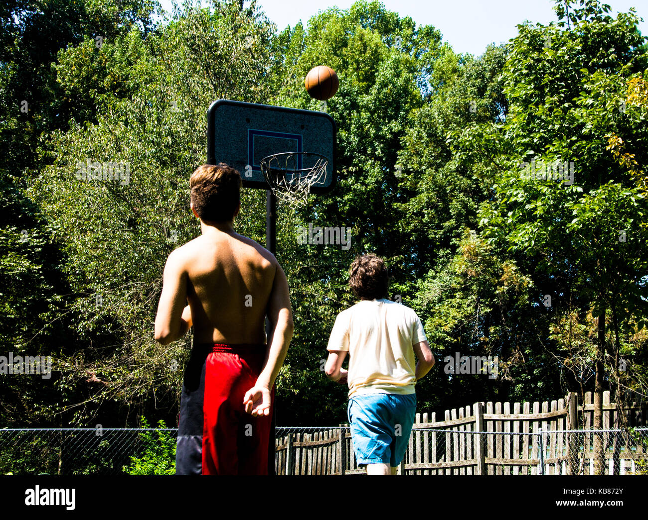 Brothers outdoors hi-res stock photography and images - Alamy