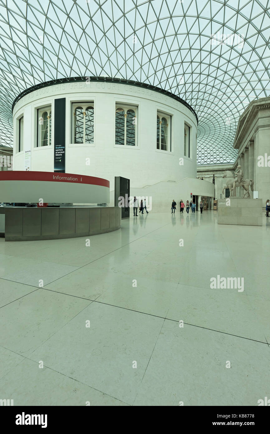 British museum entrance hall hi-res stock photography and images - Alamy