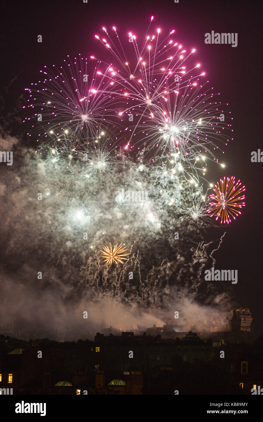 A Firework Display from Edinburgh Castle marks the end of the 70th ...