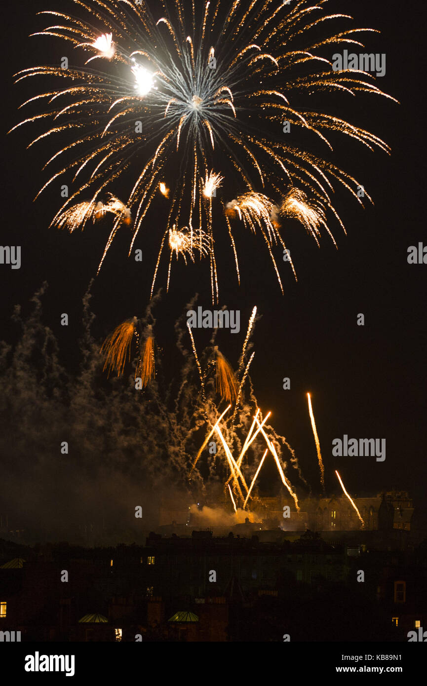 A Firework Display from Edinburgh Castle marks the end of the 70th ...