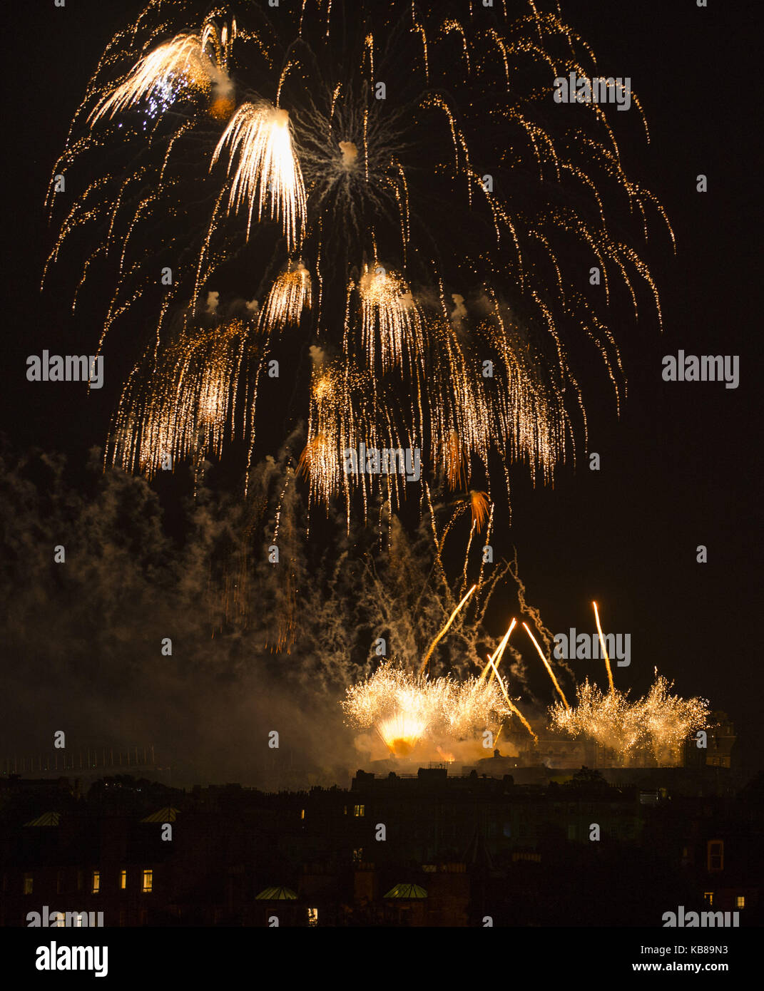 A Firework Display from Edinburgh Castle marks the end of the 70th ...
