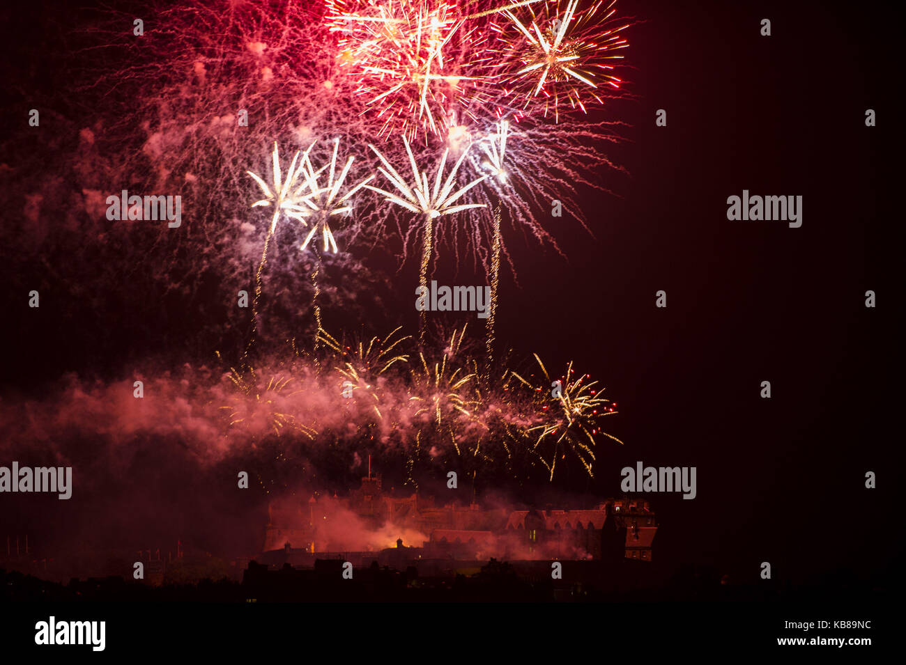 A Firework Display from Edinburgh Castle marks the end of the 70th ...