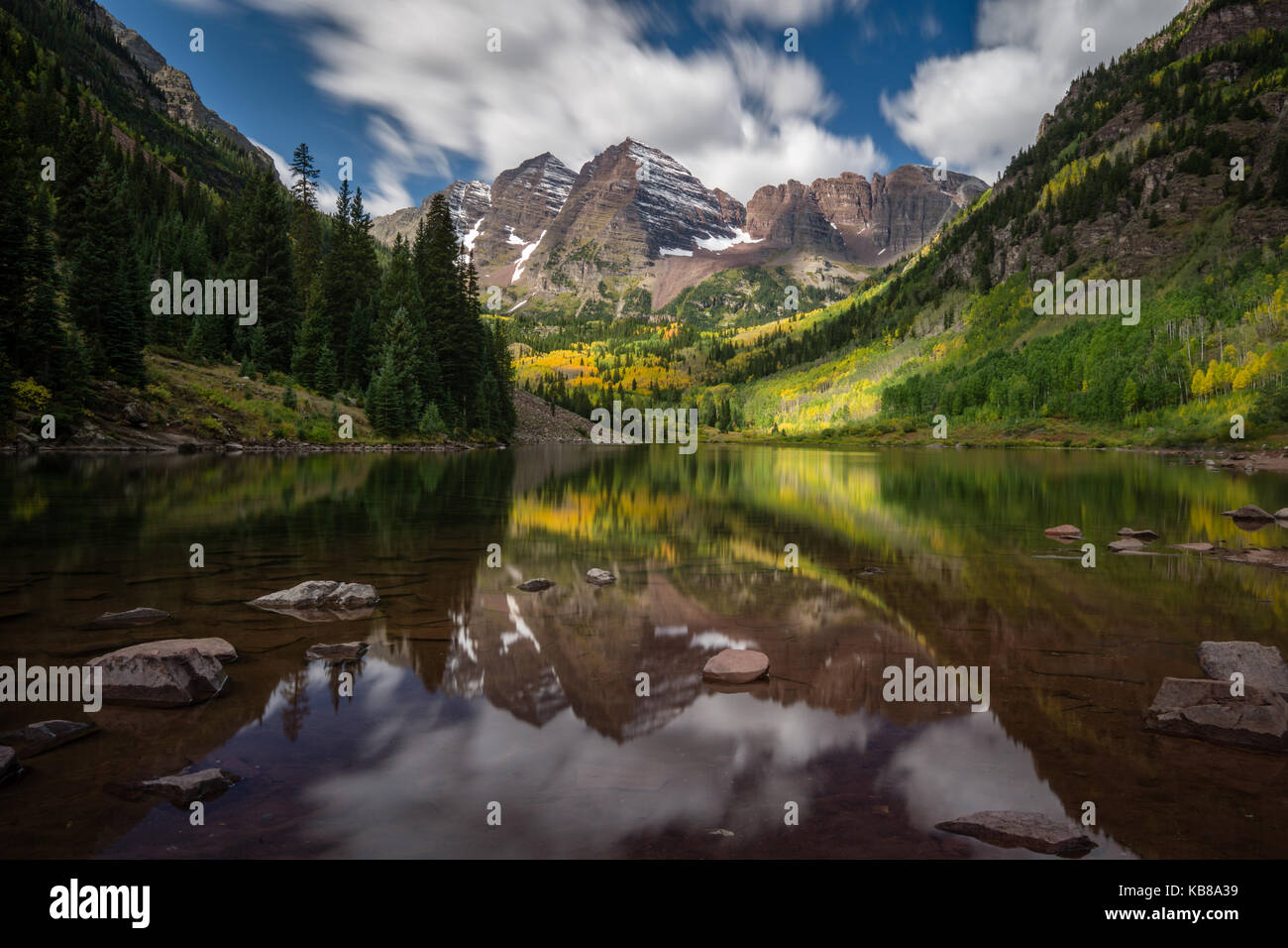 The Maroon Bells from Maroon Lake, outside of Aspen, Colorado Stock ...