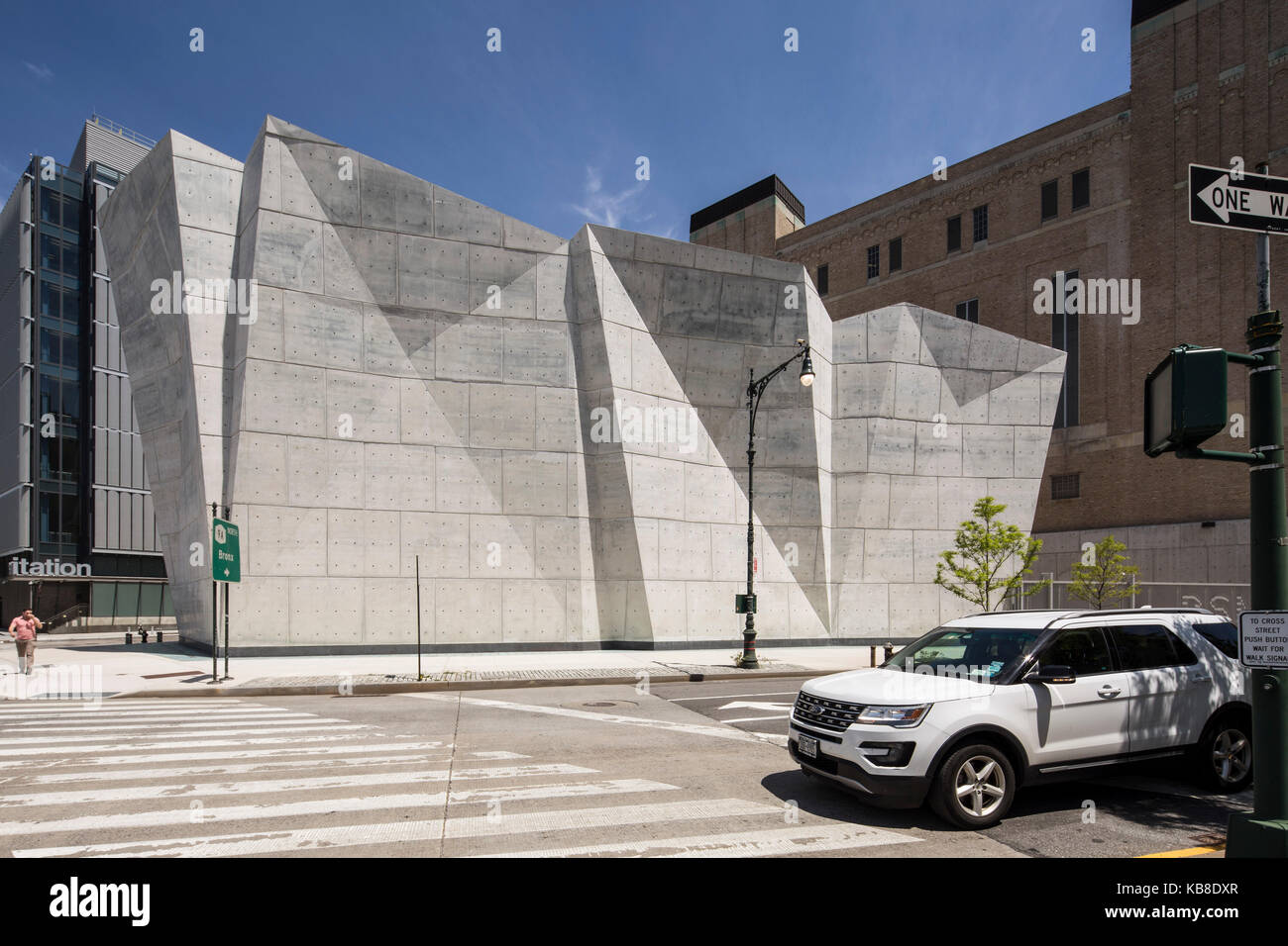 Wide view of Salt Shed. Spring Street Salt Shed, New York City, United ...
