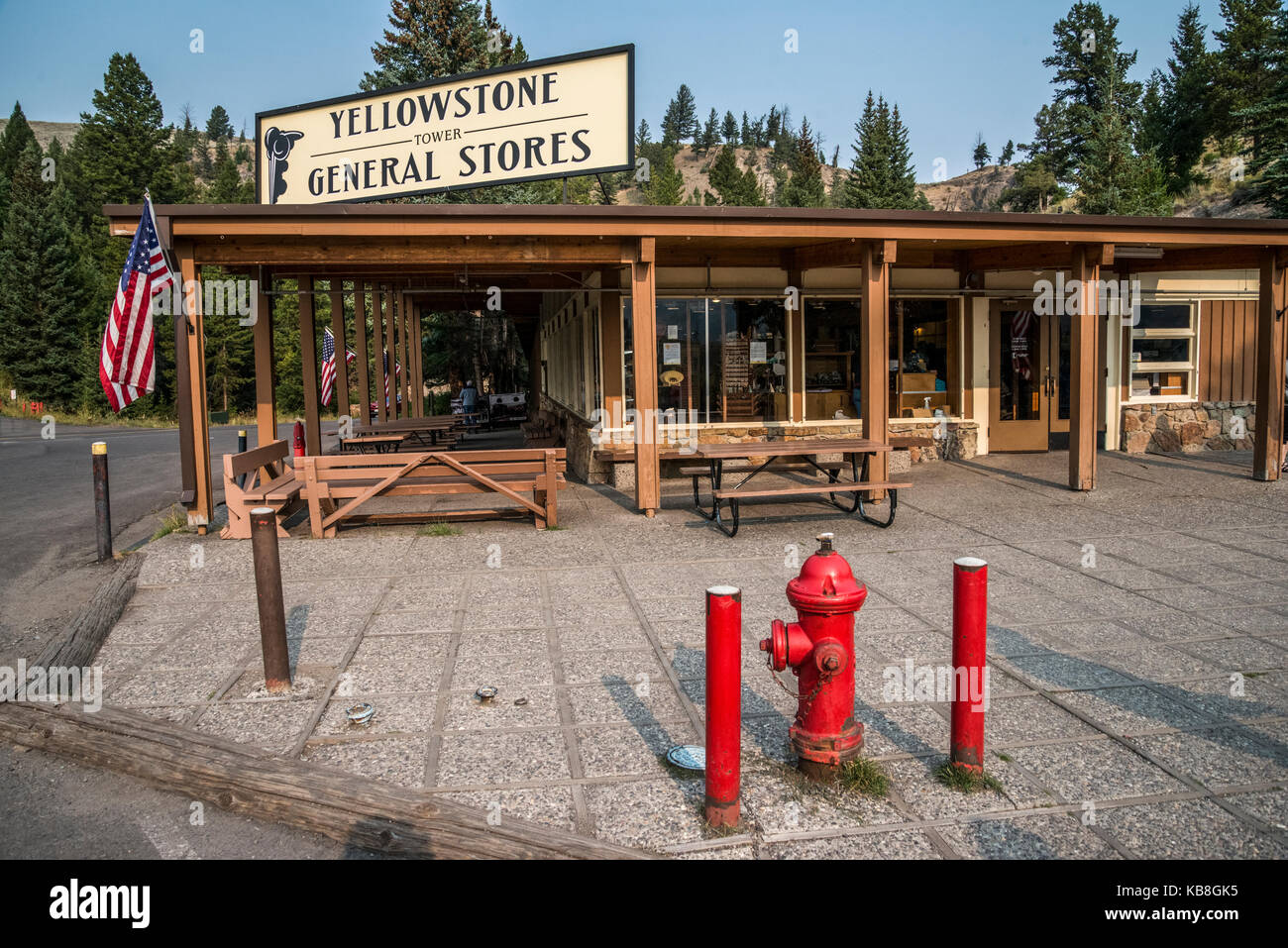 Yellowstone general stores hi-res stock photography and images - Alamy