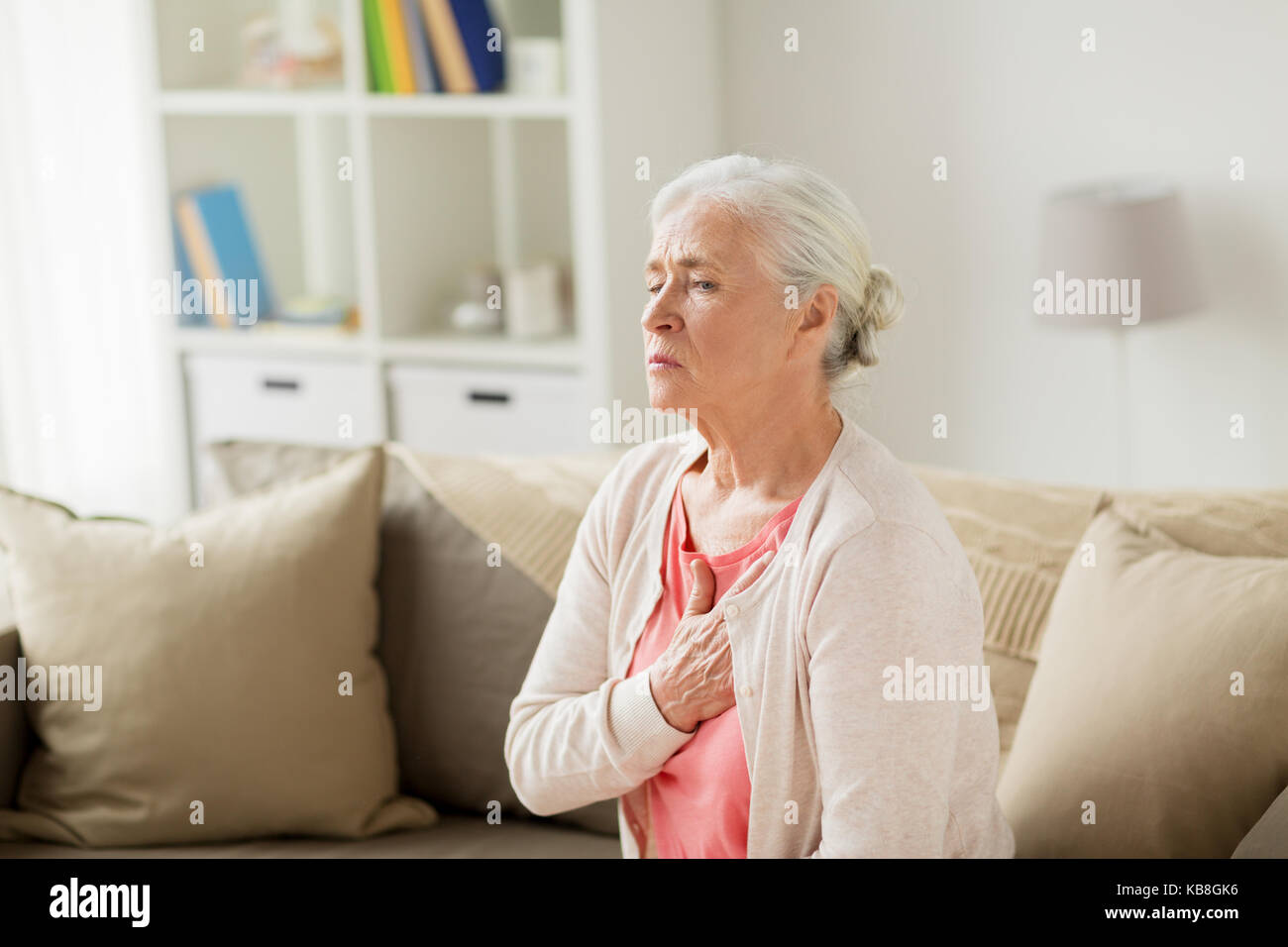 Mature woman heart attack hi-res stock photography and images - Alamy