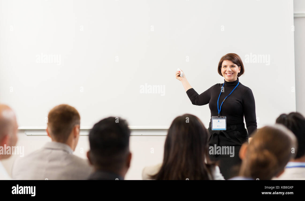 Lecturer university group hall hi-res stock photography and images - Alamy