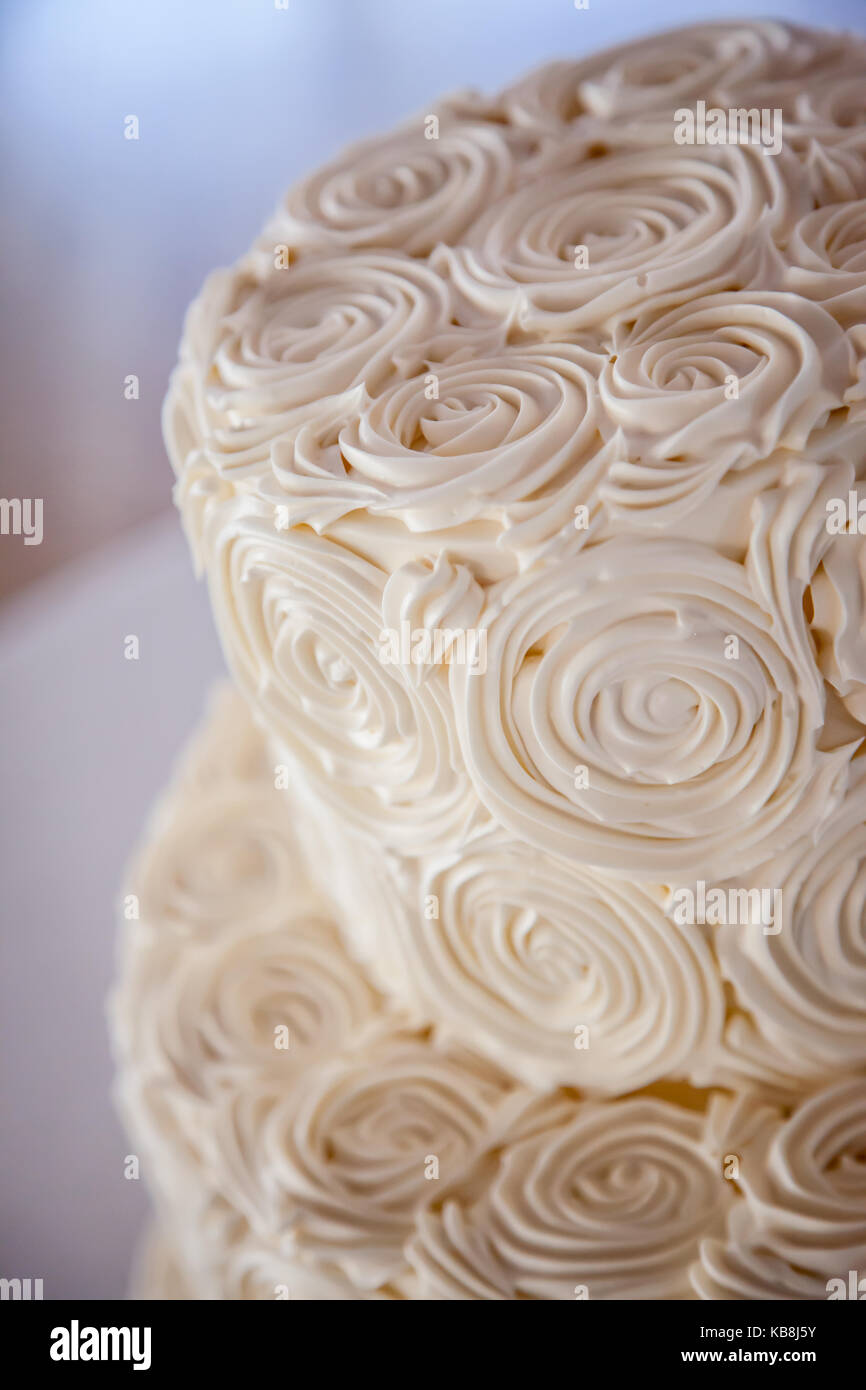 Swirl cake hi-res stock photography and images - Alamy