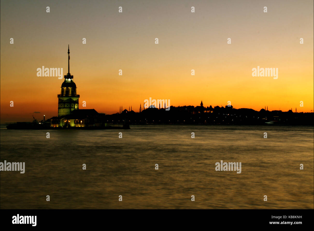 Silhouette of Maiden's Tower, Istanbul Stock Photo - Alamy