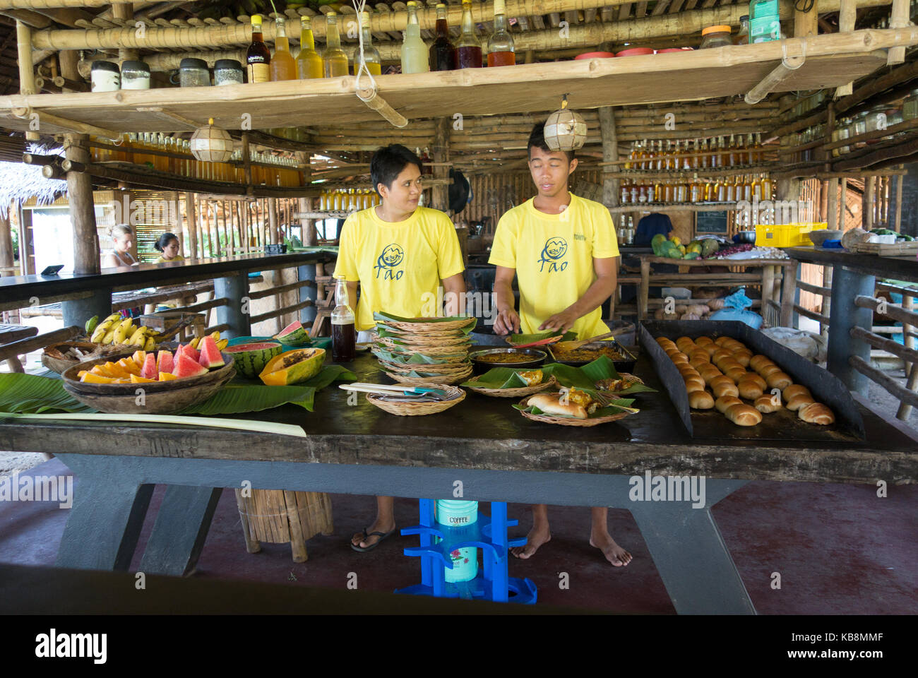 Philippines food preparation on an island hopping holiday, El Nido ...