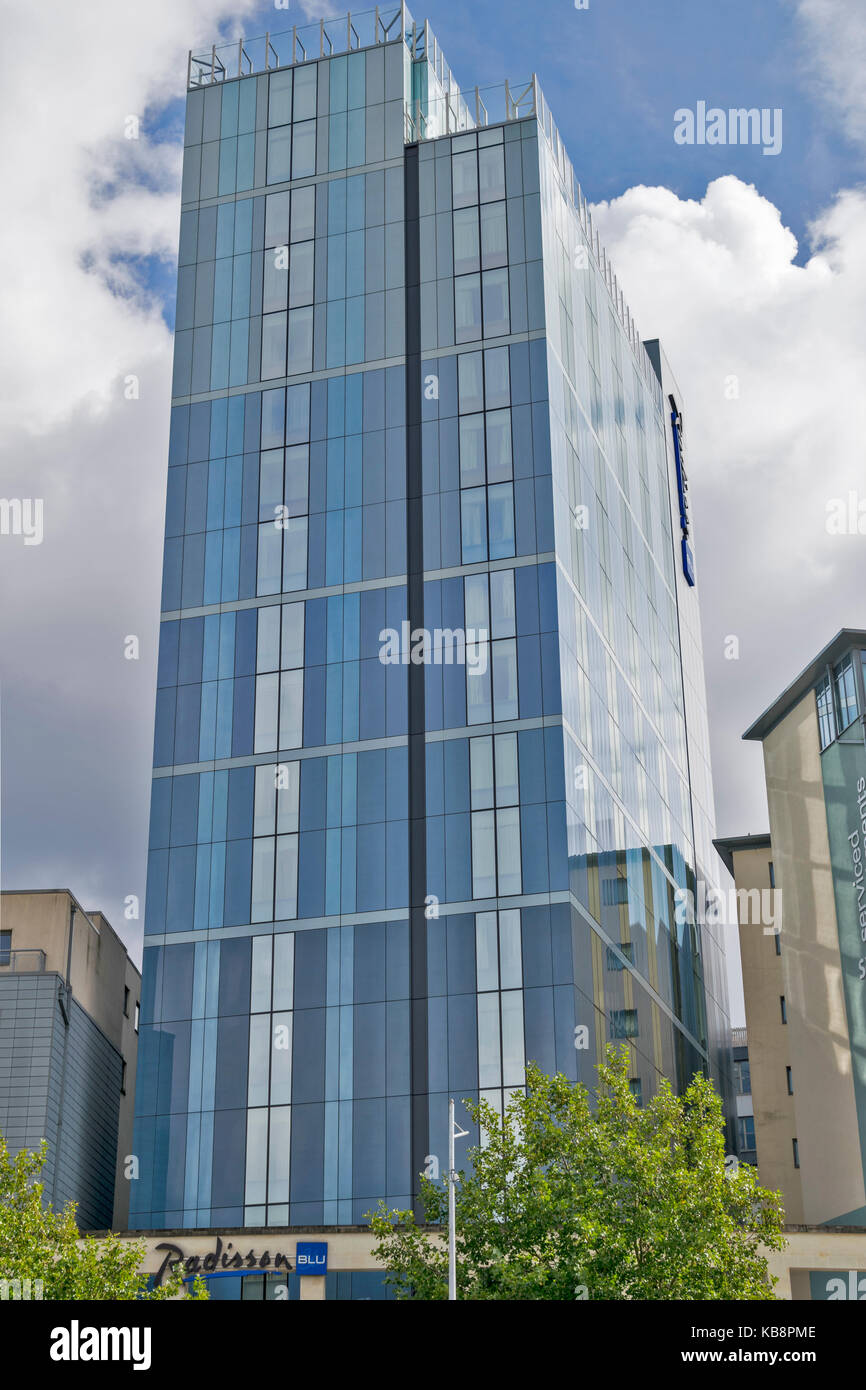 BRISTOL ENGLAND CITY CENTRE HOTEL THE RADISSON BLU BUILDING Stock Photo ...