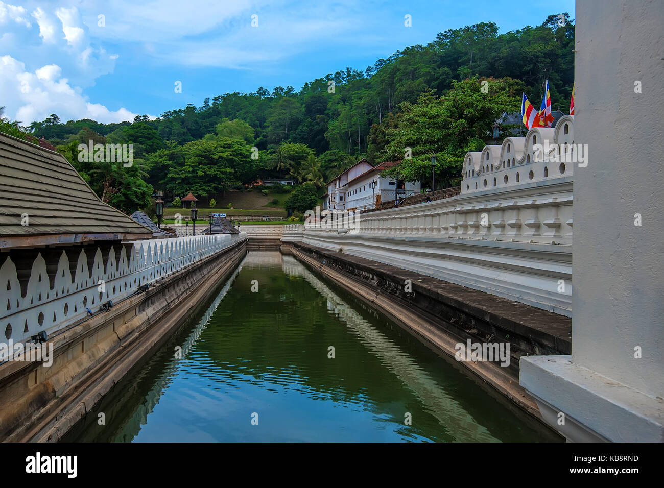 Temple of the Sacred Tooth Relic Stock Photo - Alamy