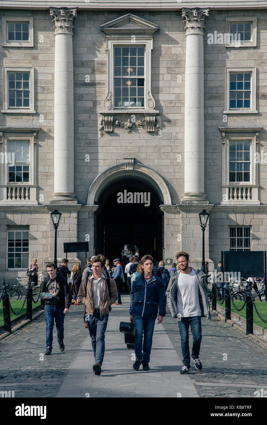 Trinity college dublin students hi-res stock photography and images - Alamy
