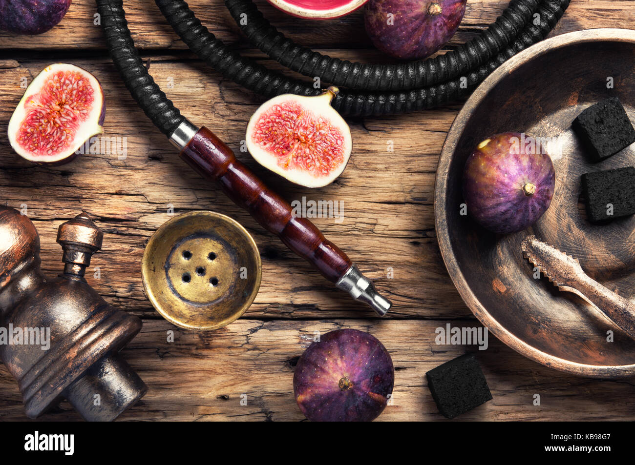 Tobacco background.Turkish smoking hookah with tobacco flavor of ripe ...