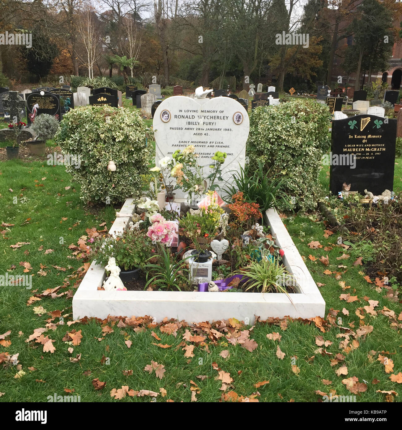 Musician Billy Fury's grave, London, England Stock Photo - Alamy