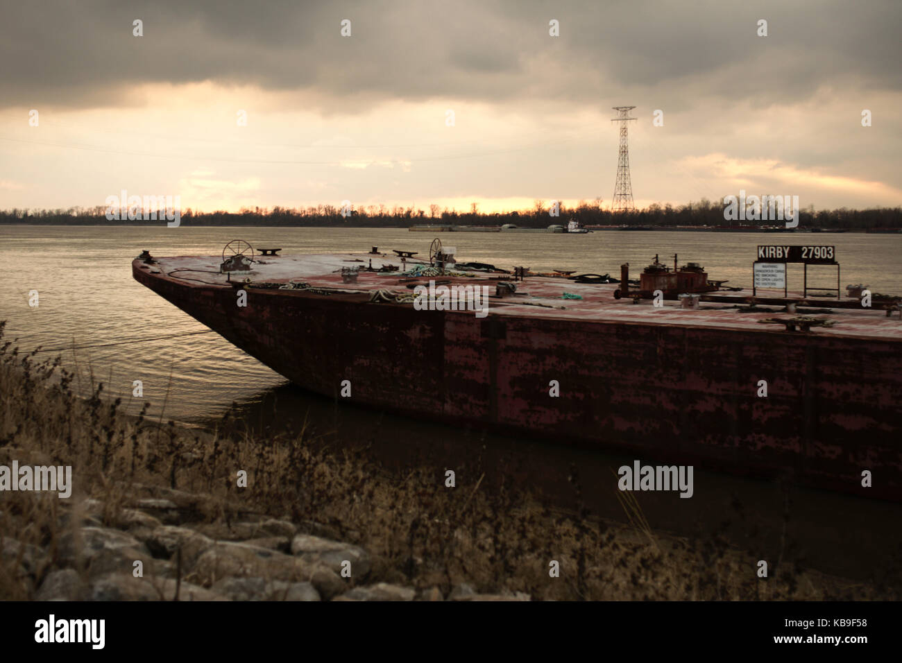 Baton Rouge, Louisiana, USA - 2017: A barge is anchored at the coast of ...