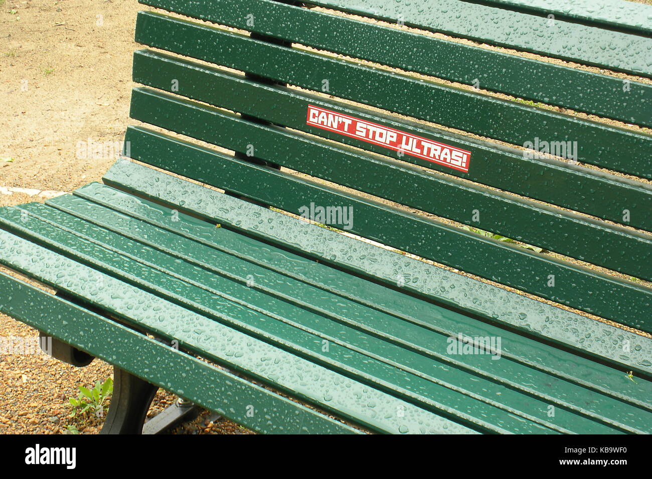 Green bench. Can´t stop ultras Stock Photo - Alamy
