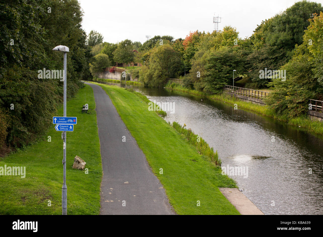 Cycle path (National Cycle Network Route 754) from Glasgow to Bowling ...