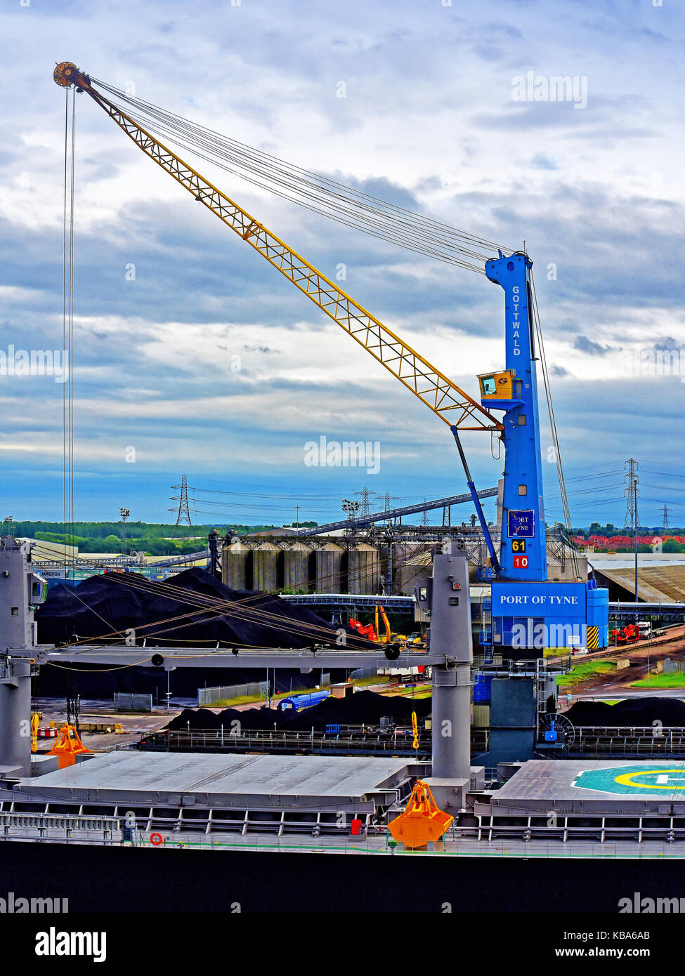 South Shields Port of Tyne loading coal aboard ship with Gottwald ...