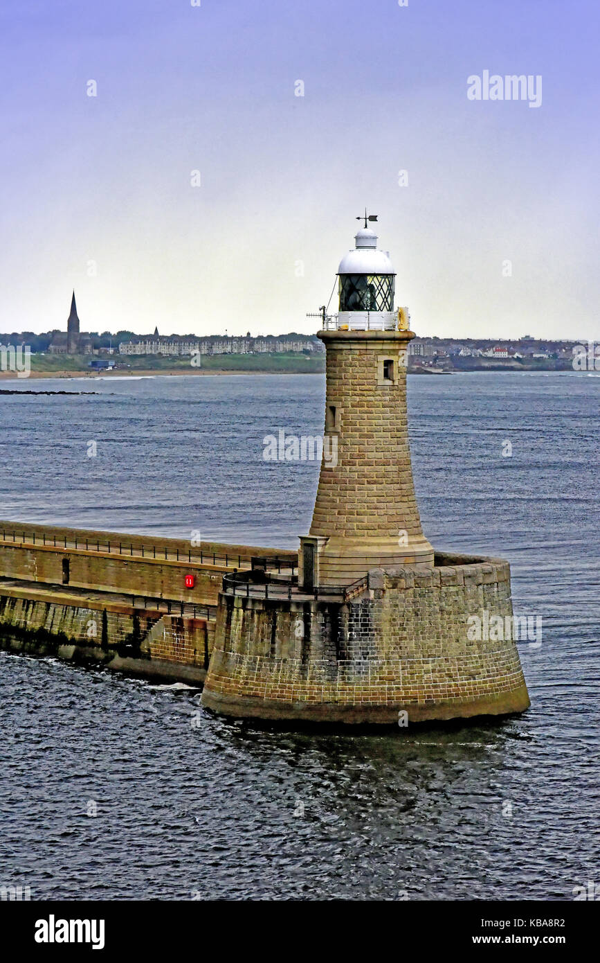Tynemouth Port of Tyne North Pier Stock Photo - Alamy