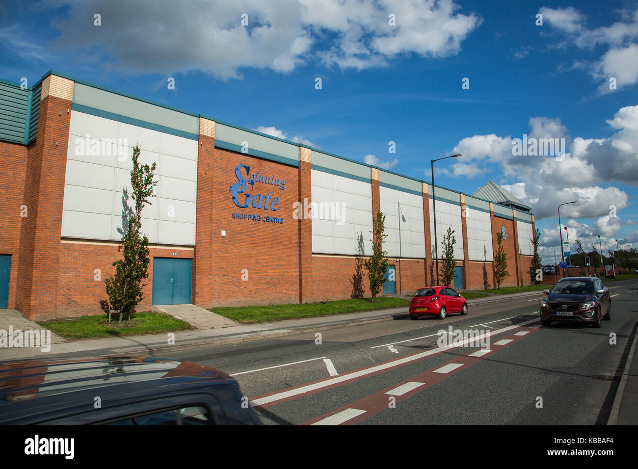 The spinning gate shopping centre hi-res stock photography and images ...