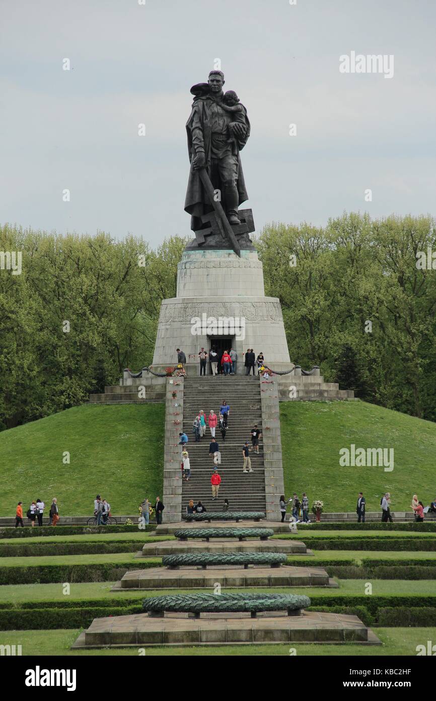 Treptower Park. Berlin Stock Photo - Alamy