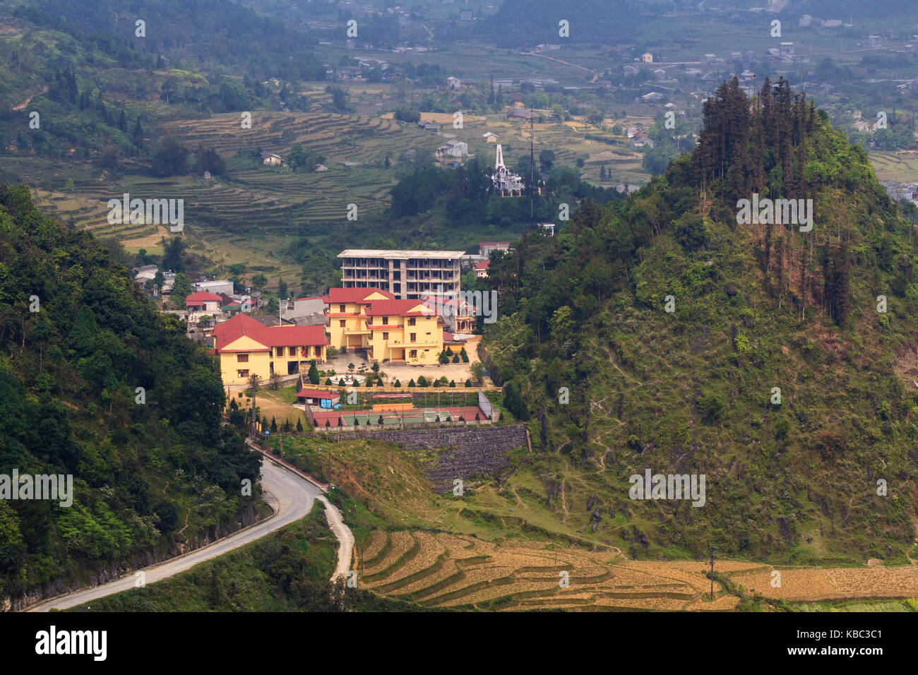 Buildings between three mountains (aka Tam Son), Quan Ba, Ha Giang ...