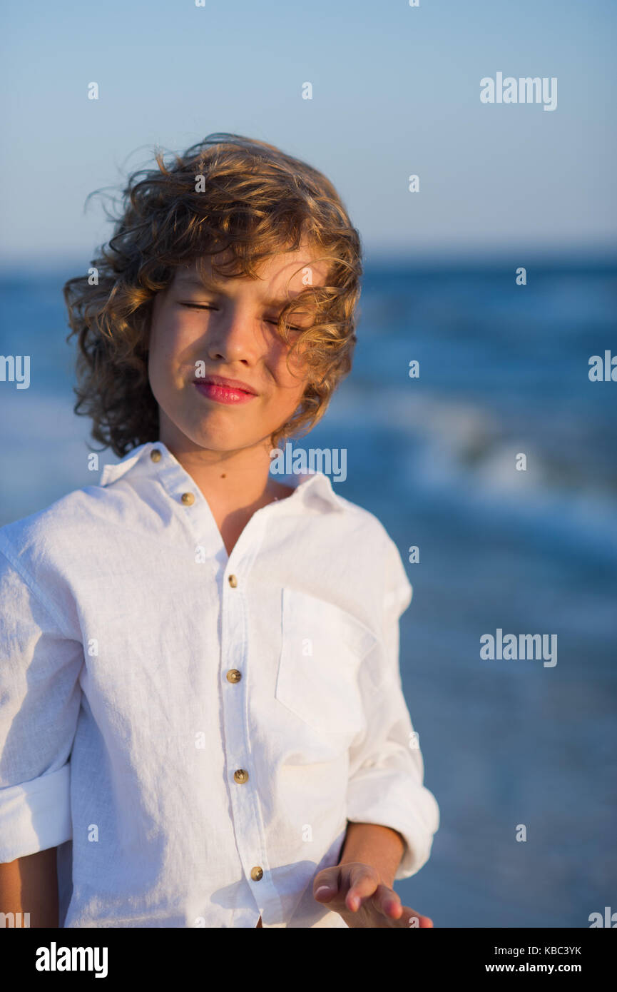 Disheveled appearance hi-res stock photography and images - Alamy