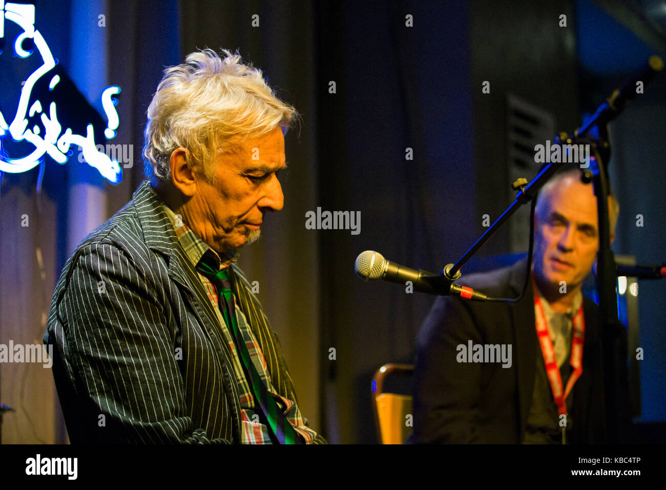 John cale performance hi-res stock photography and images - Alamy