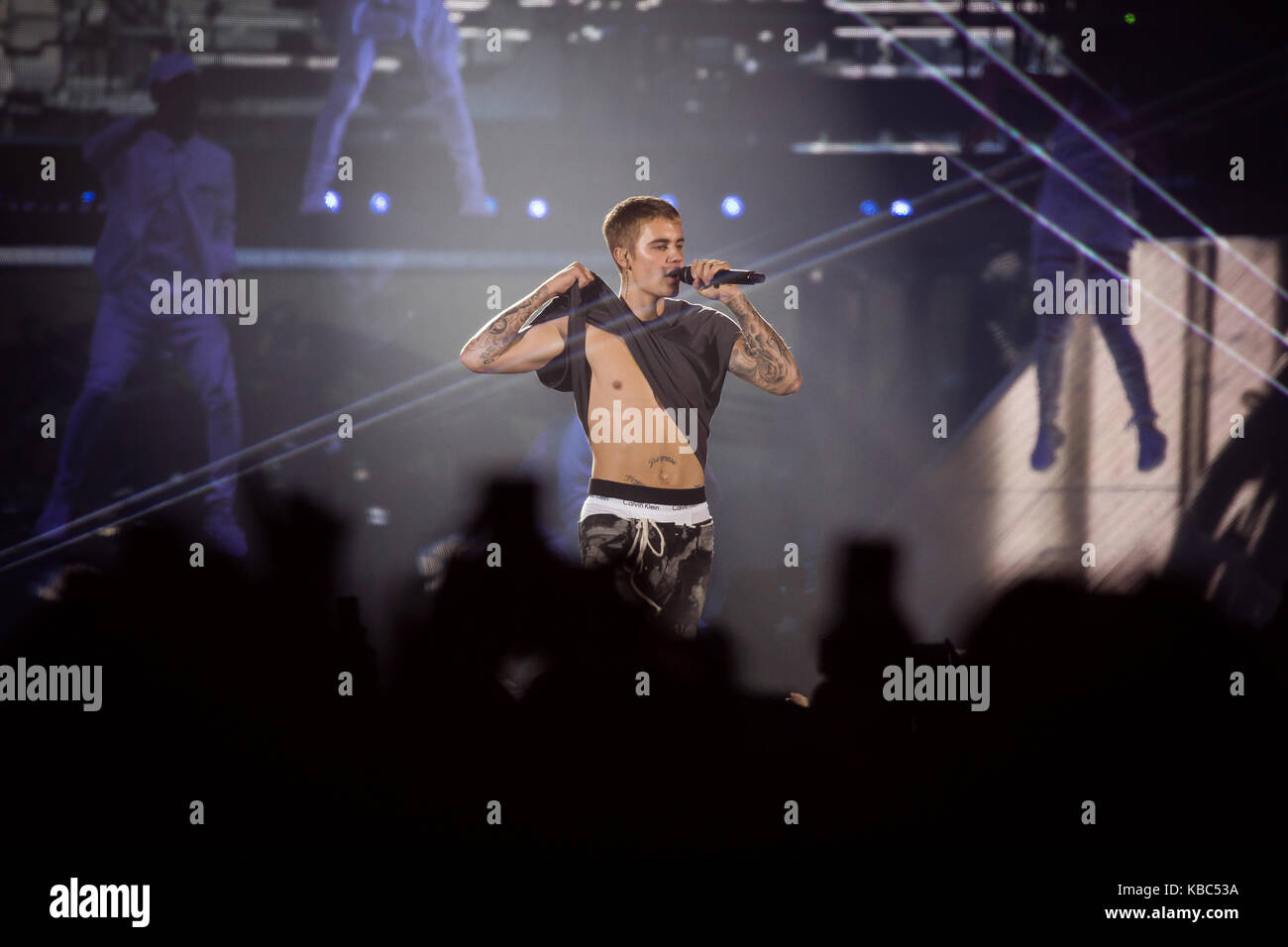 The Canadian singer and songwriter Justin Bieber performs a live ...
