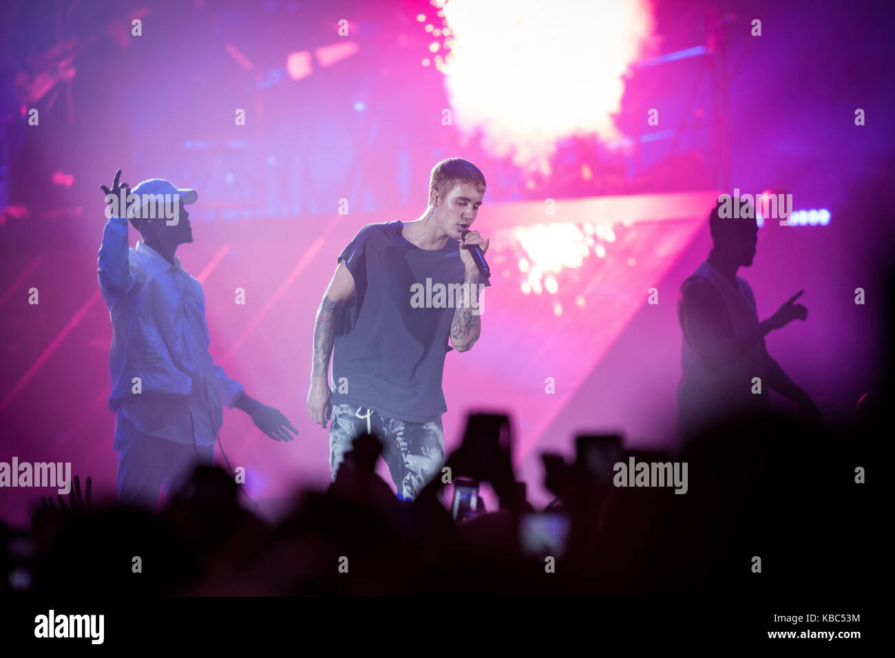 The Canadian singer and songwriter Justin Bieber performs a live ...