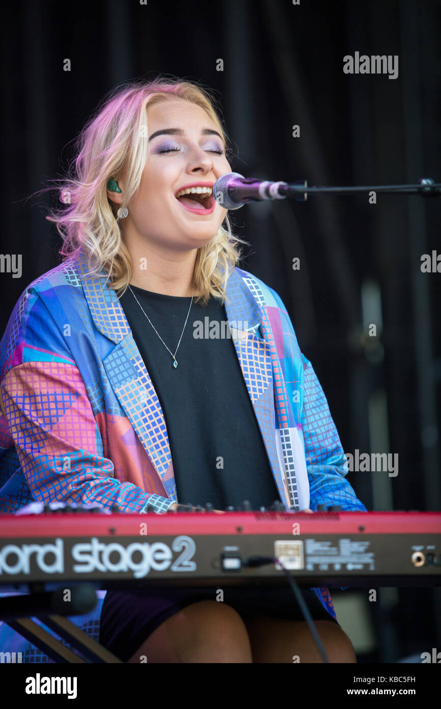 The British singer, songwriter and electronic music artist Holly ...