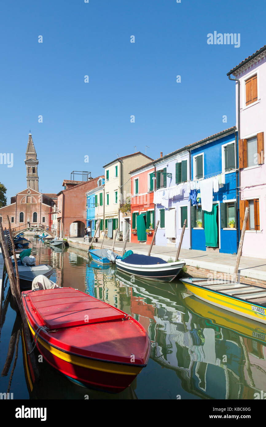 Burano, Venice, Veneto, Italy the leaning bell tower of San Martino ...