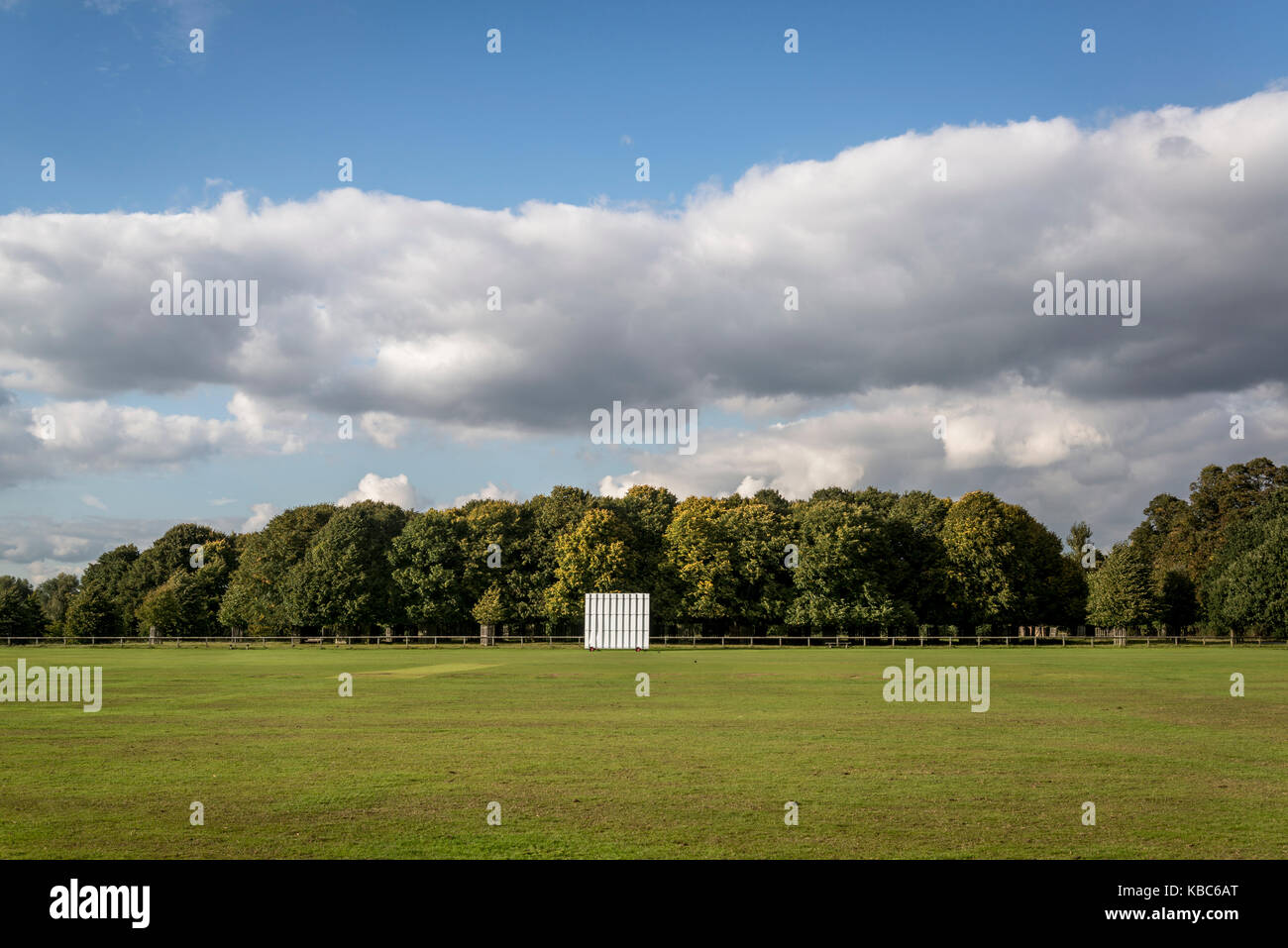 Cricket sight screen hi-res stock photography and images - Alamy