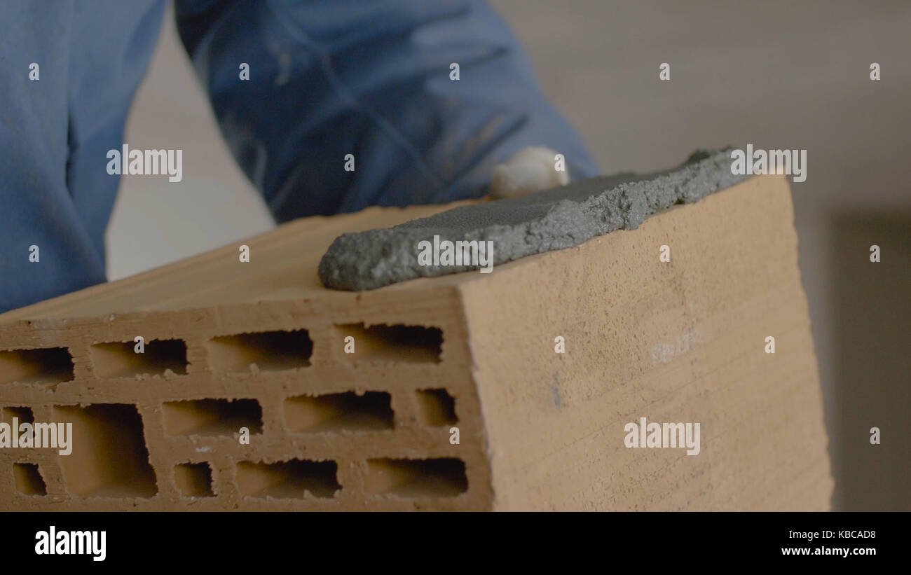 Straight spreading wall hi-res stock photography and images - Alamy