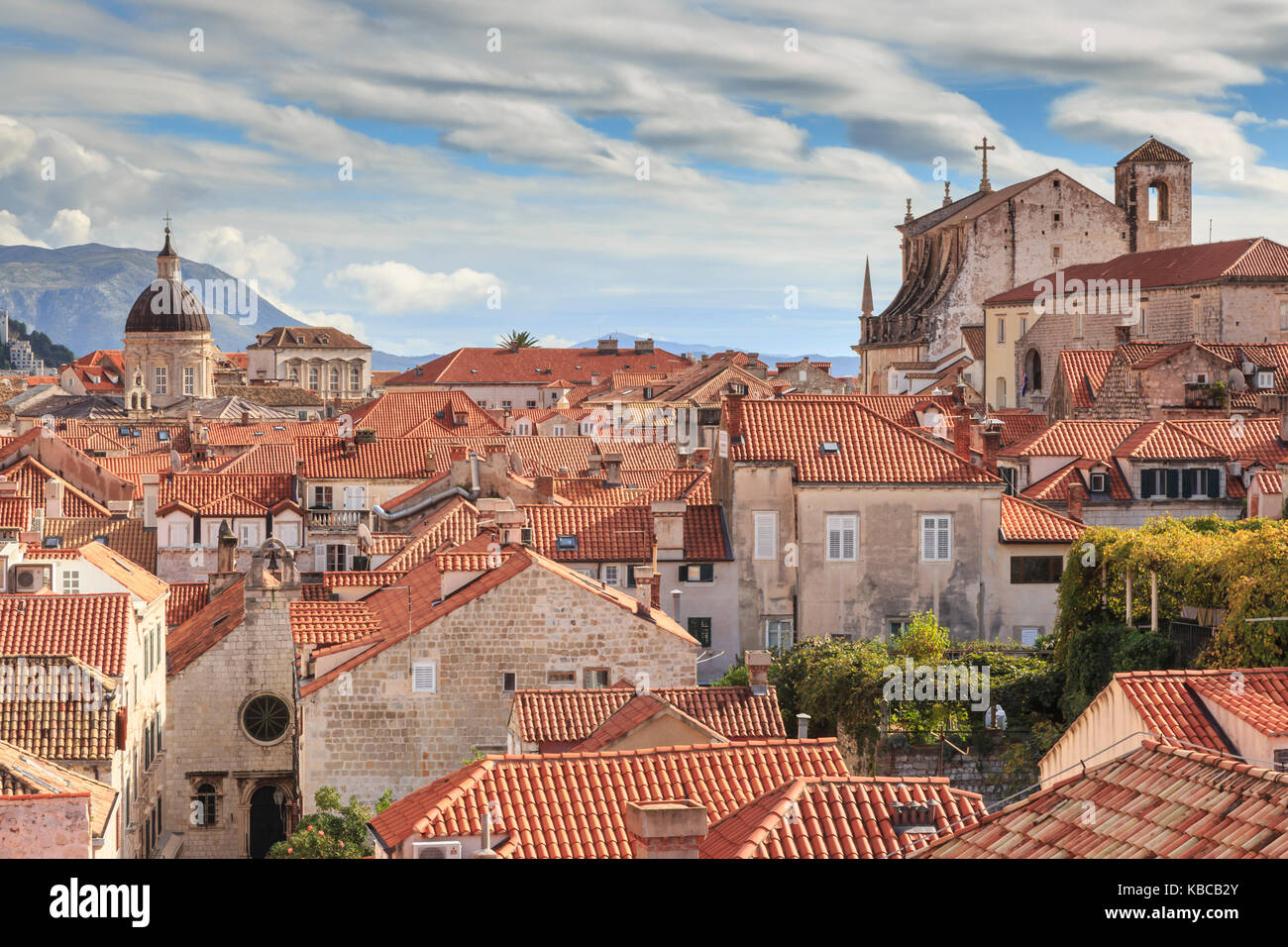 Unusual clouds hi-res stock photography and images - Alamy