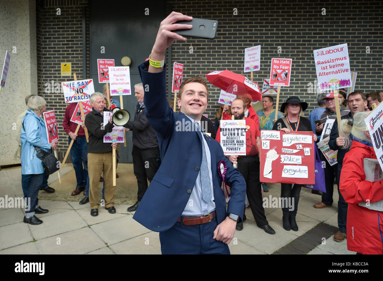 A ukip member hi-res stock photography and images - Alamy