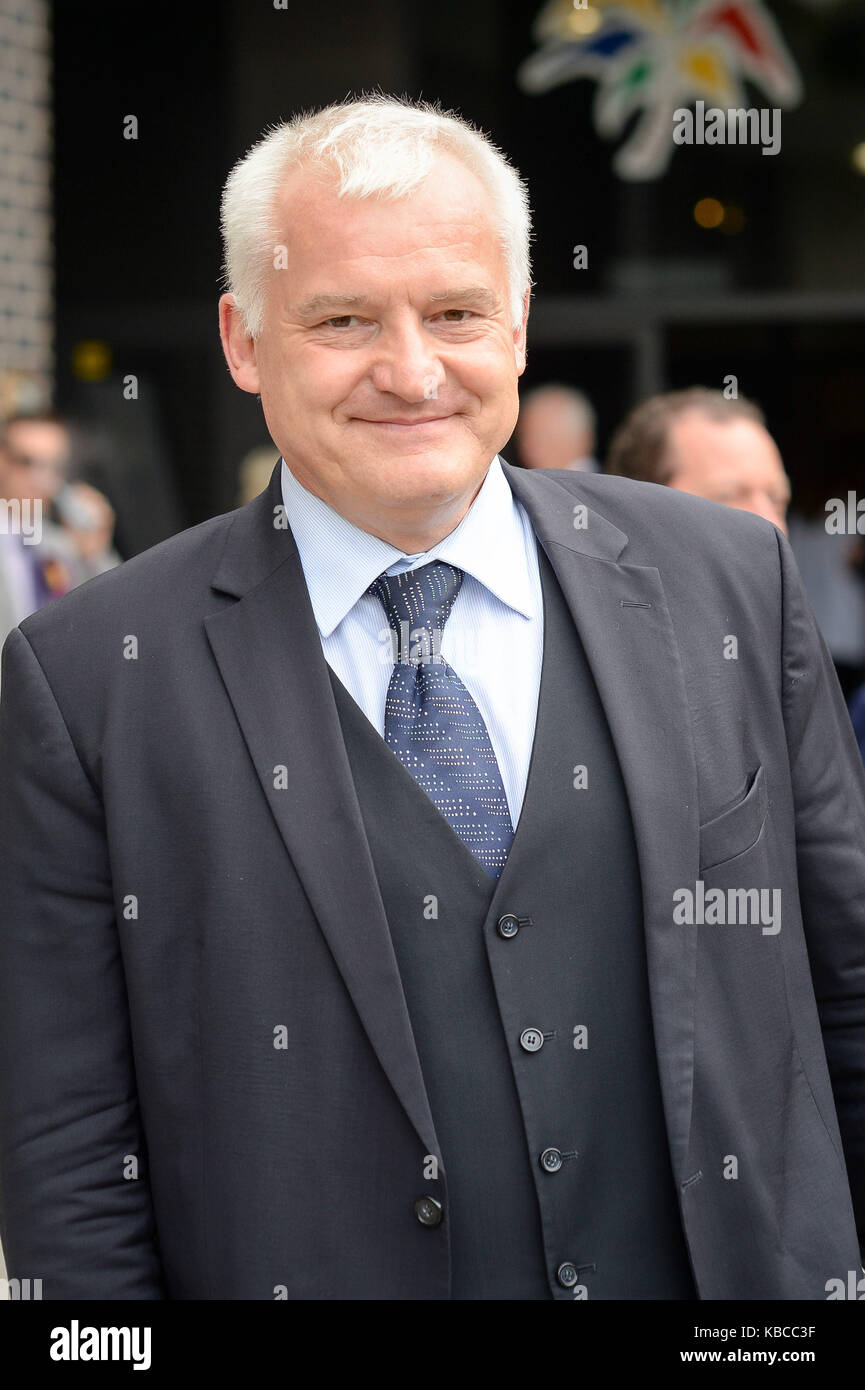 Hugh bronson hi-res stock photography and images - Alamy